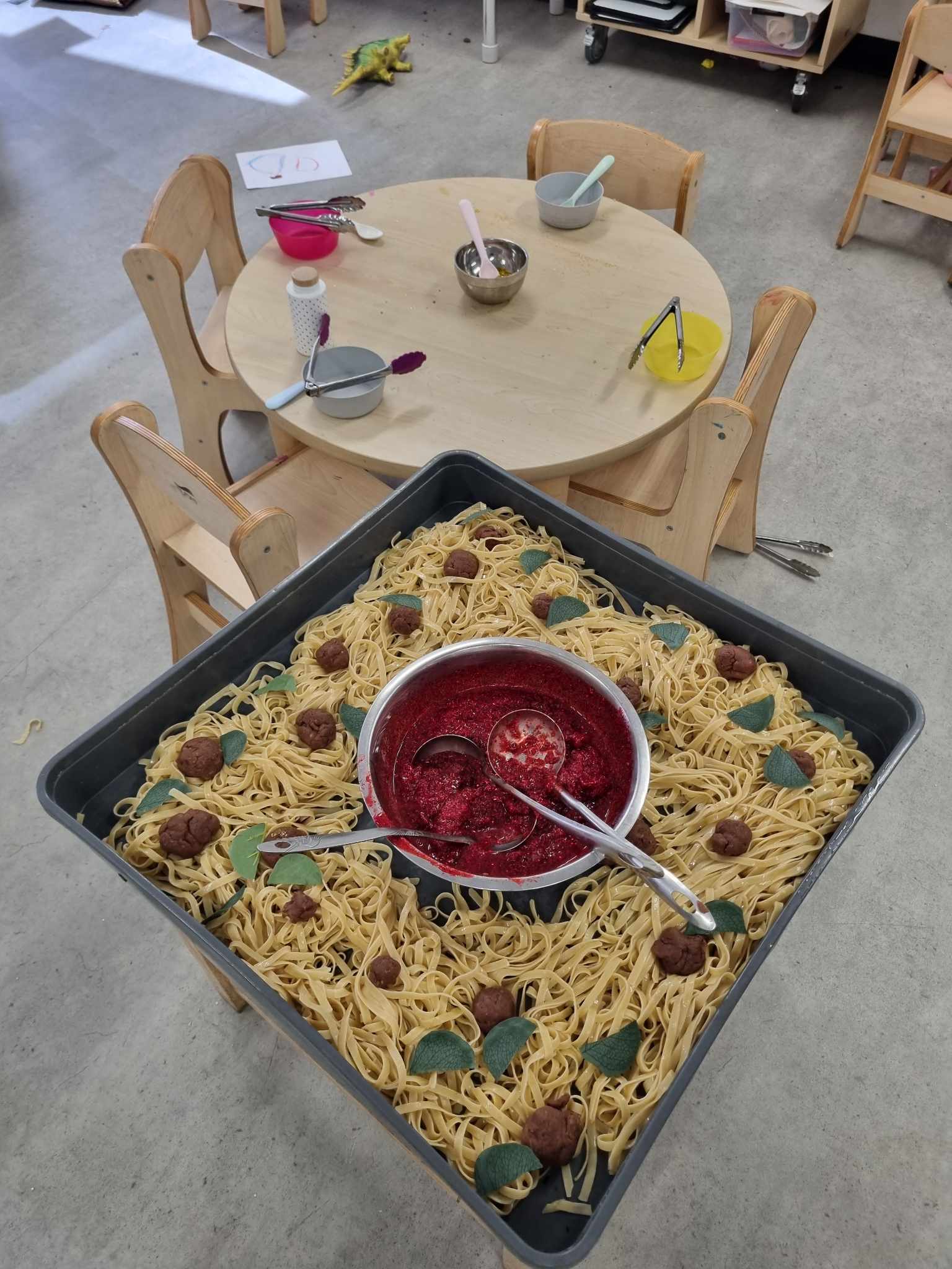 Sensory Magic With Ebony – Sensory messy play incursions